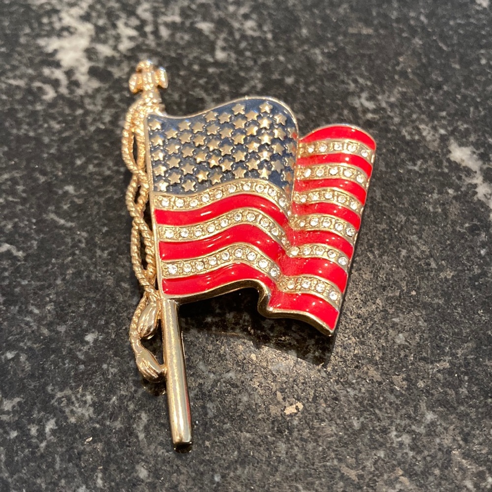 Vintage Monet Enamel 9/11 Commemorative Broach - Gem